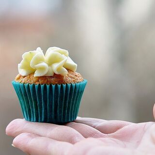 Ride The Wave: A Meditation For Managing Food Cravings | Shiri Macri