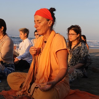 Meditar con Mantras: Cómo Empezar | Mataji Shivā