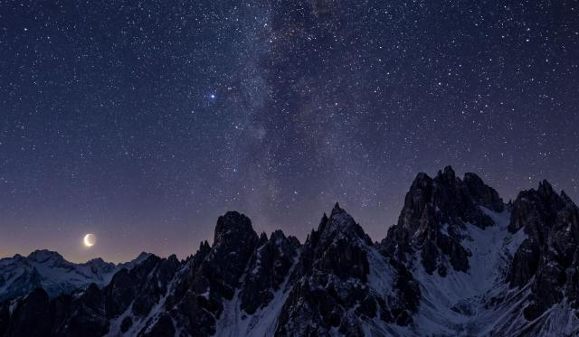 Deep Sleep Sounds | Vasco Lourenço