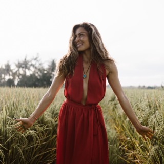 Letting Go Of Heavy Energy | Selma Aouichaoui