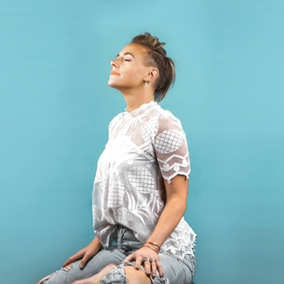 Morning Gratitude For Life - Mantra Meditation | Kate Manser