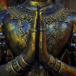 Gassho Meditation | Amanda Nicole