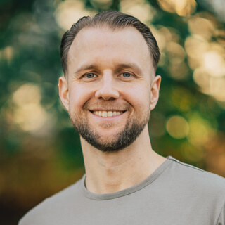 The Secret To Happiness | Lou Redmond