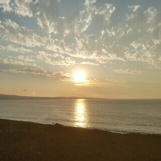 Bedtime Unwind - Slow Down And Relax Your Whole Being | Maeve Jones