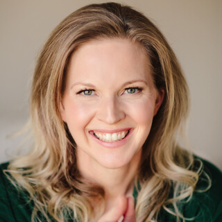 Transforming Uncomfortable Emotions - Resilient Mindset | Lisa Abramson